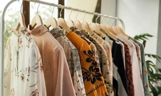 Cara Bisnis Online Baju Untuk Pemula Dengan Modal Terjangkau